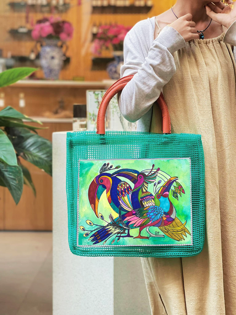 Fishnet bag Vũ Khúc Chim Muông by Dorjee – MCAS – Art Corner Studio